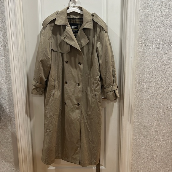 London Fog | Jackets & Coats | Vintage London Fog Women Trench Coat ...